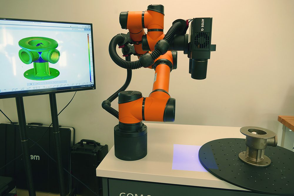 2 Digitizing GOM Inspect Pro - Bernard and Company